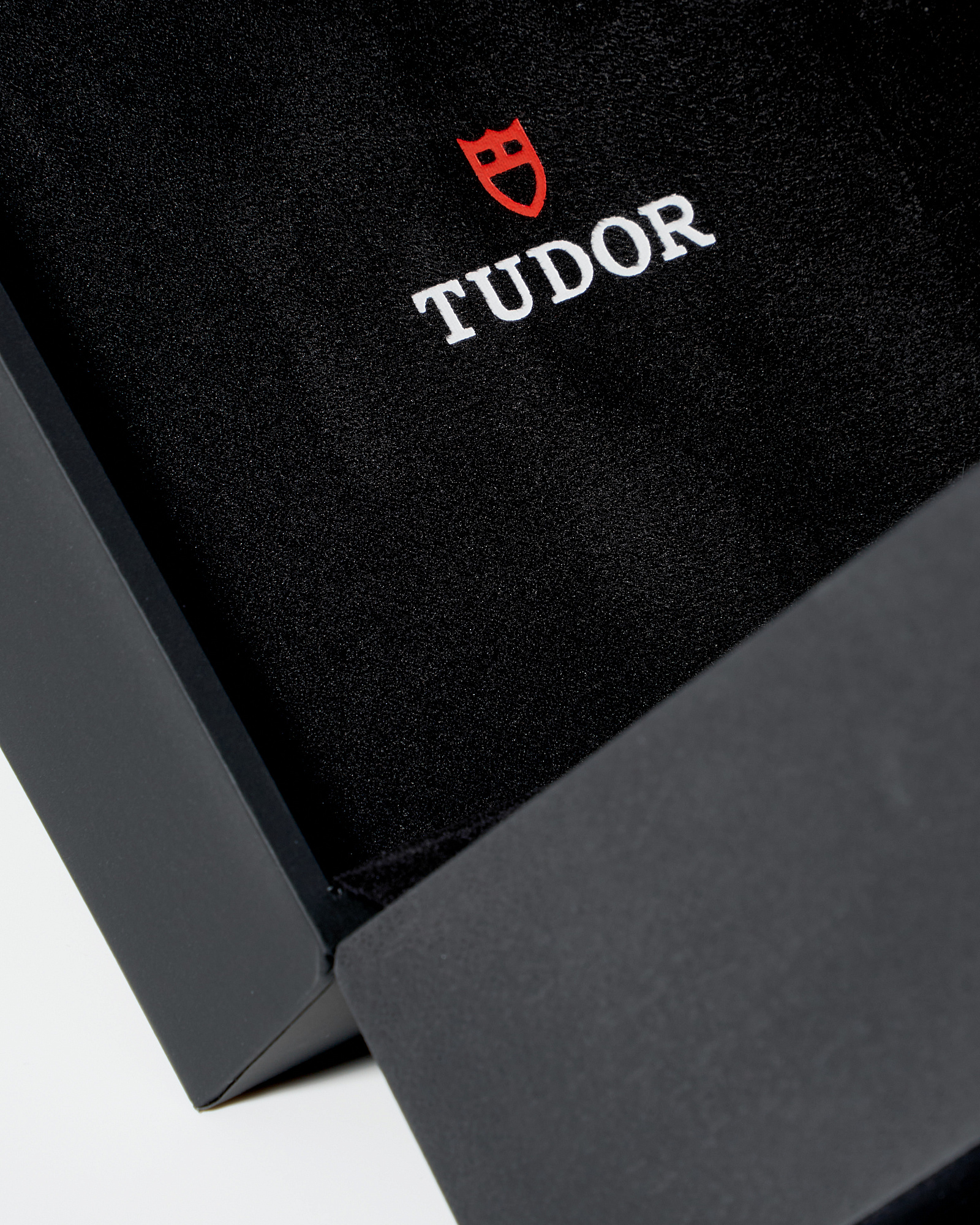 Tudor Box NEW