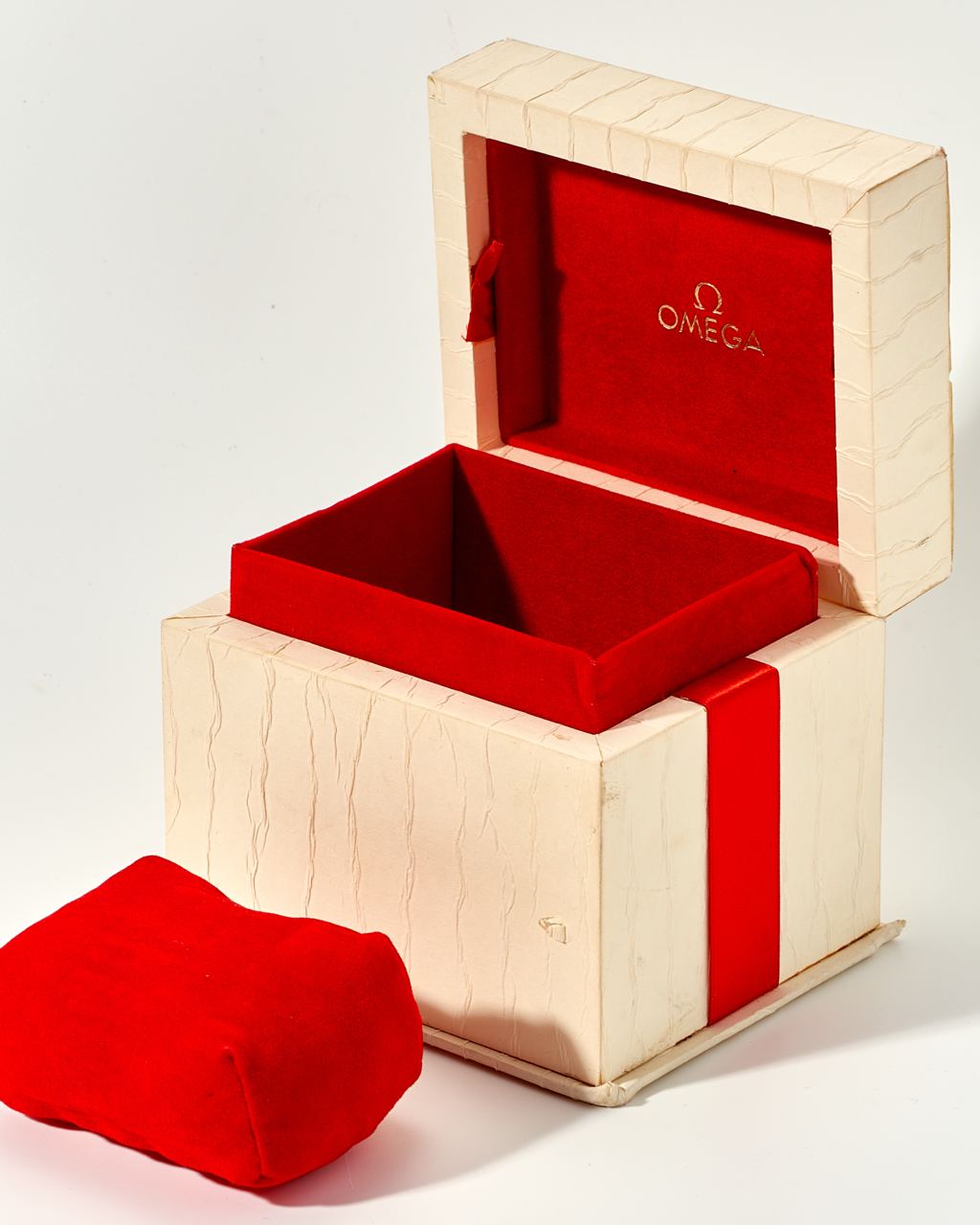 Omega Box