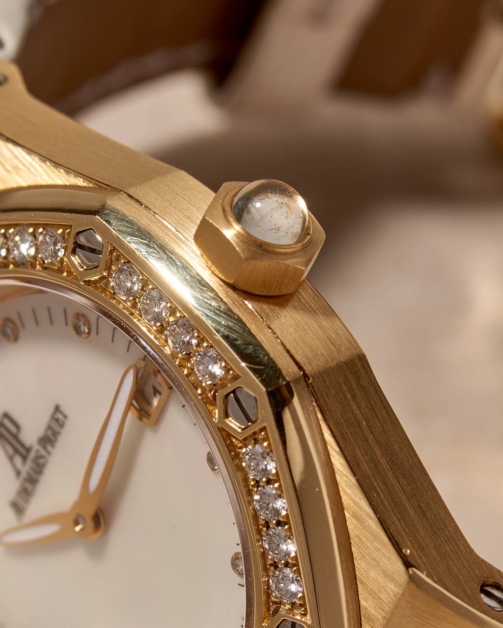 Audemars Piguet Royal Oak Lady Factory Diamond MOP 67601. Браслет ...