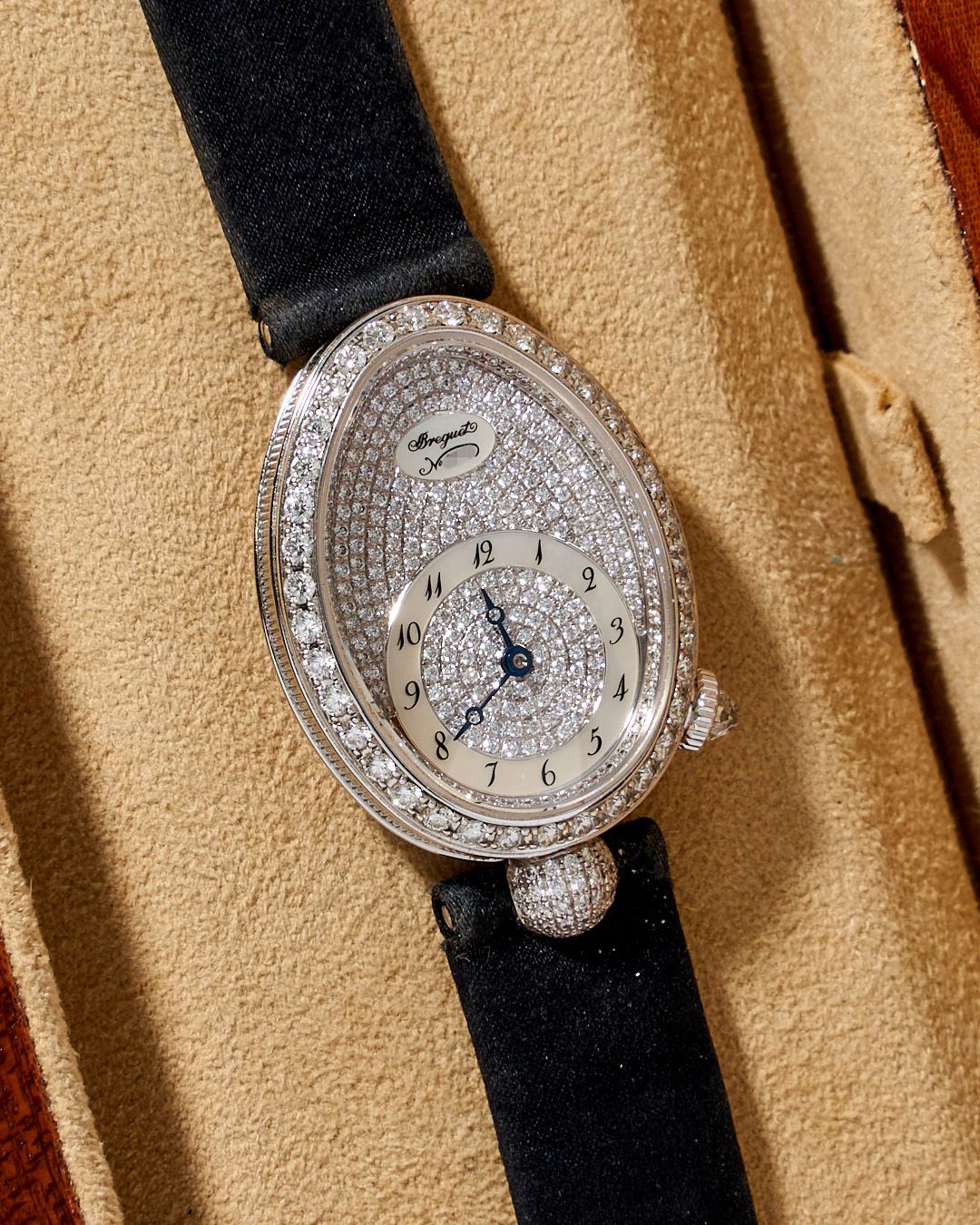 Breguet Reine de Naples 8928 Diamonds MoP
